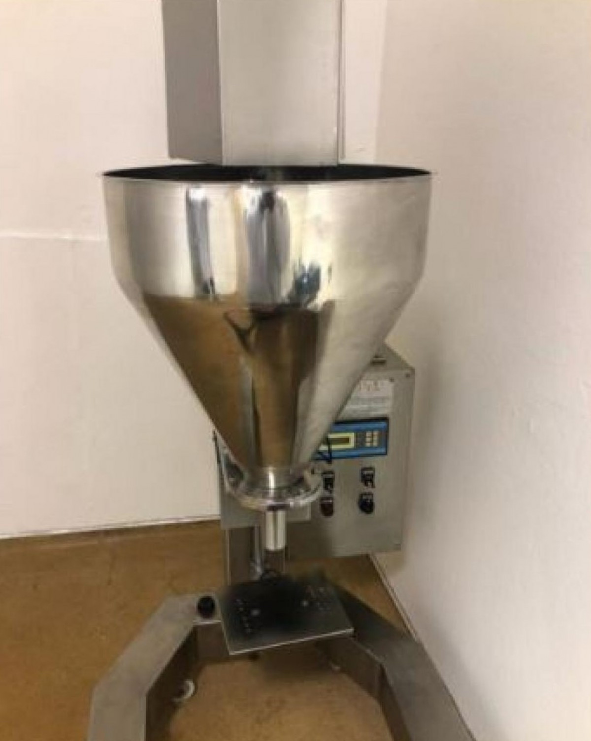 Proquip Solutions | SEMI-AUTOMATIC POWDER FILLING MACHINE